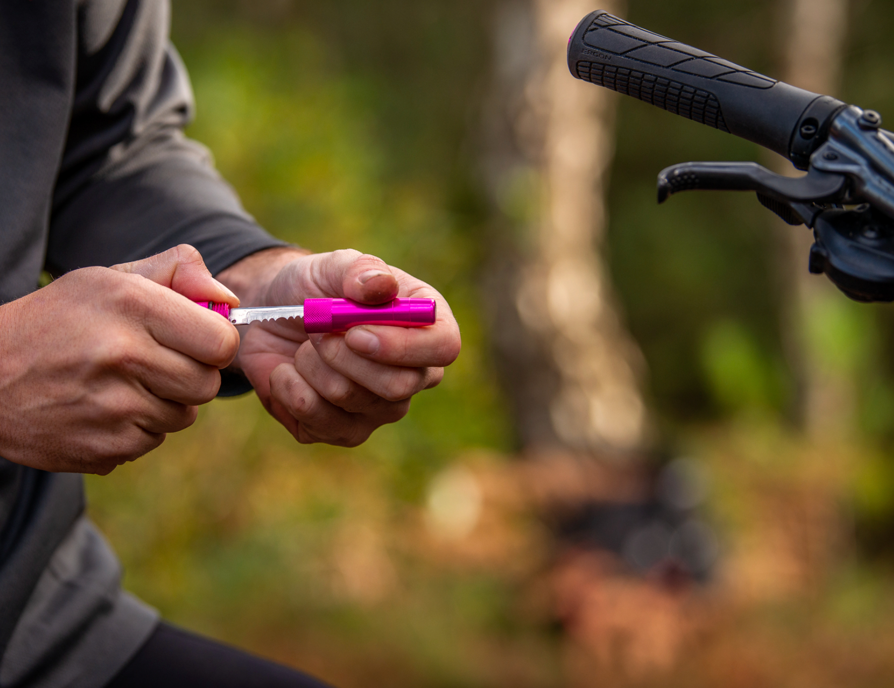 How to use our Stealth Tubeless Puncture Plug | Muc-Off UK