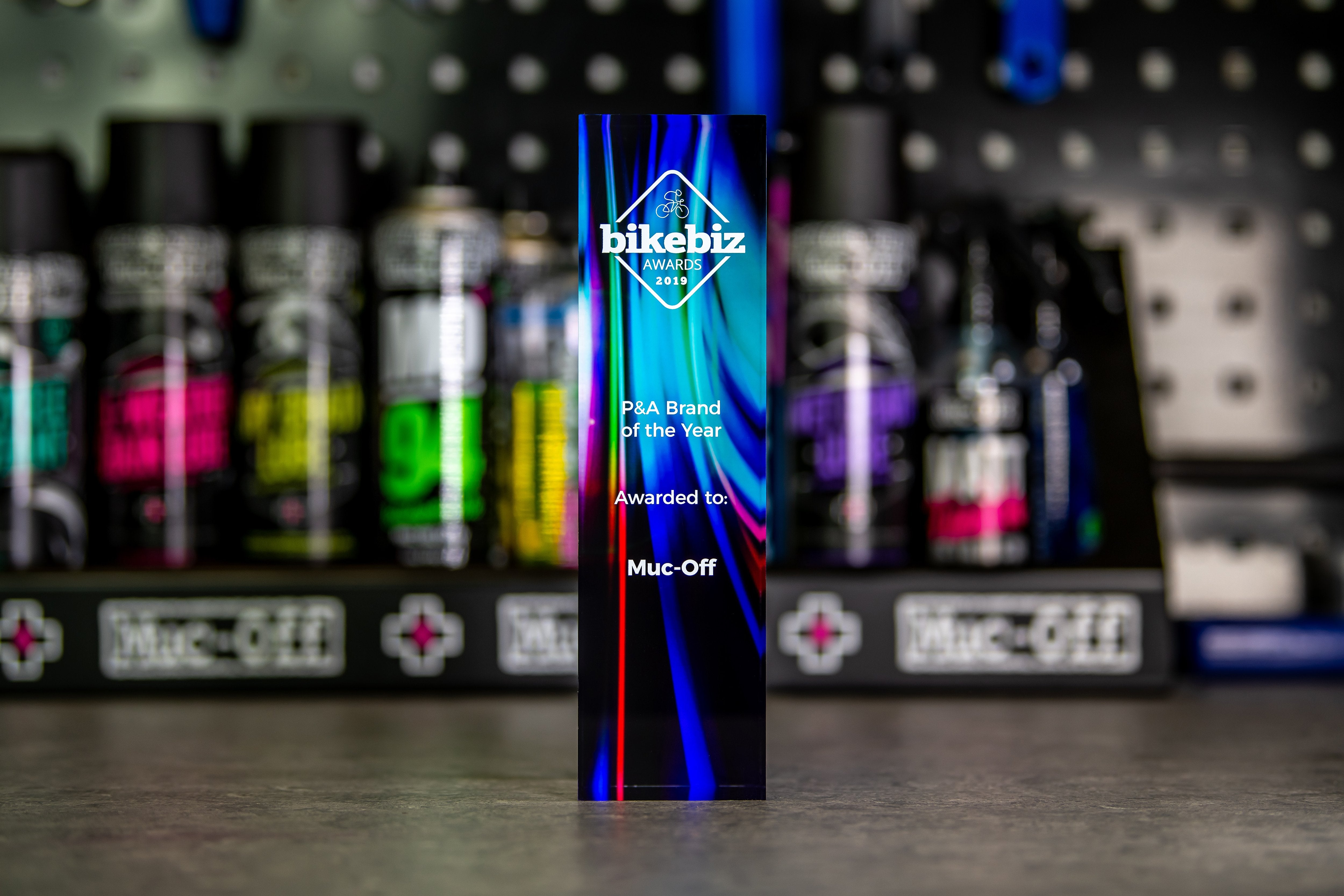 MUC-OFF WINS P&A BRAND OF THE YEAR 2019 AT BIKEBIZ AWARDS | Muc-Off UK