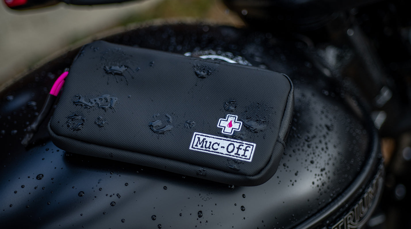 Rainproof Essentials Case - Black | Accessories | Muc-Off UK